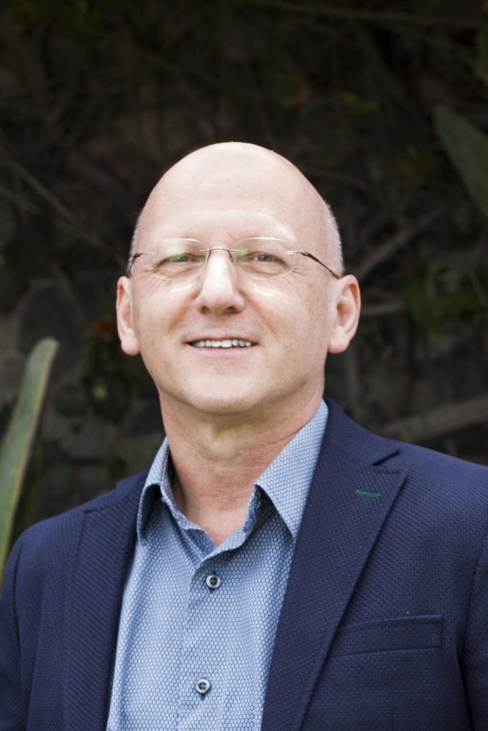 双语| Dr. Simon Heck has been appointed as the Director General of CIP ...